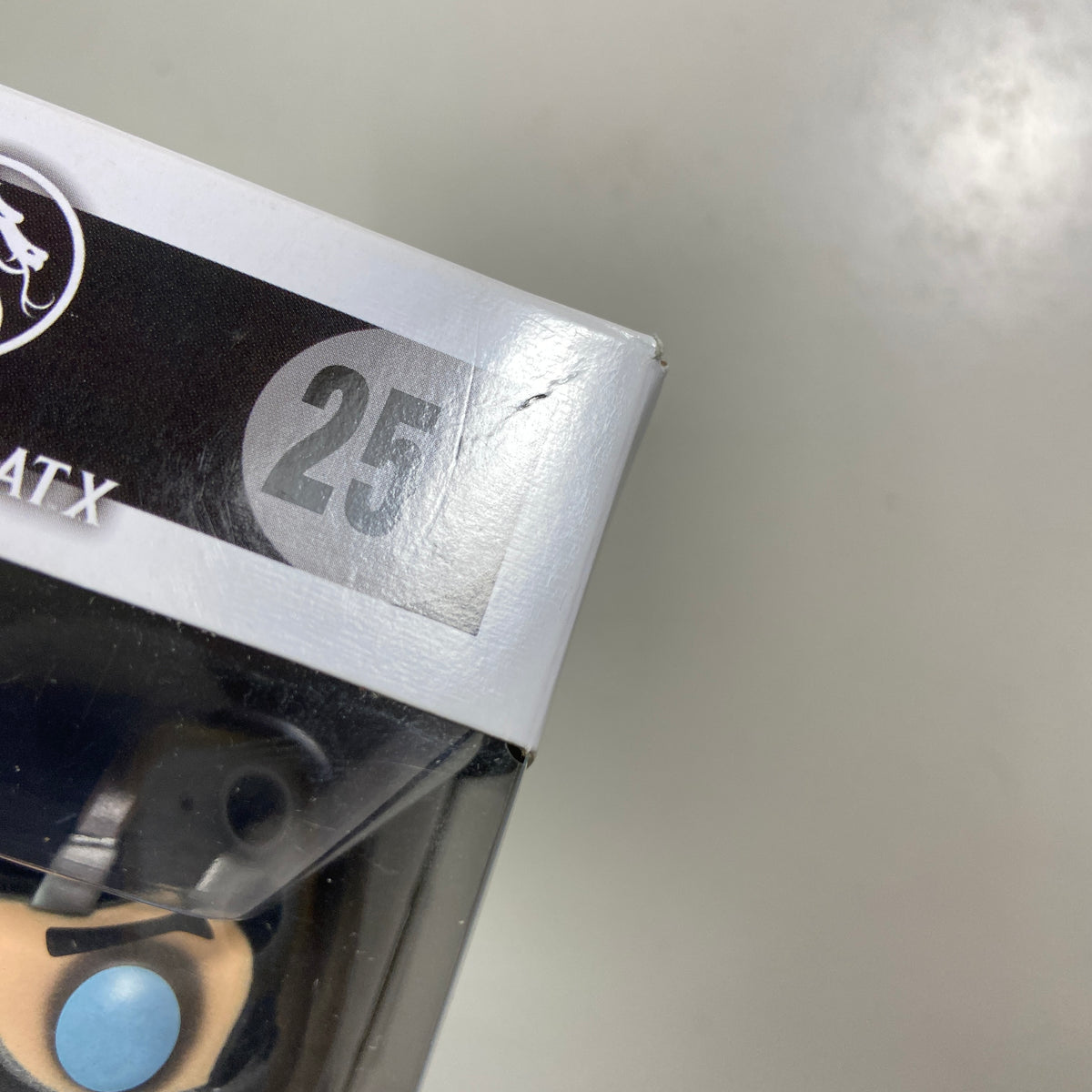 Mortal Kombat - Sub-Zero (Chase) Funko Pop 251– Vancity Pops